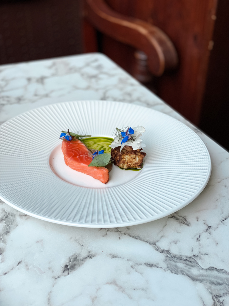 The Restaurant - Delahunt